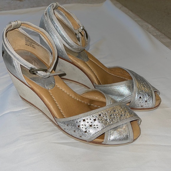 Frye | Shoes | Frye Wanda Ankle Strap Peep Toe Metallic Silver Leather ...